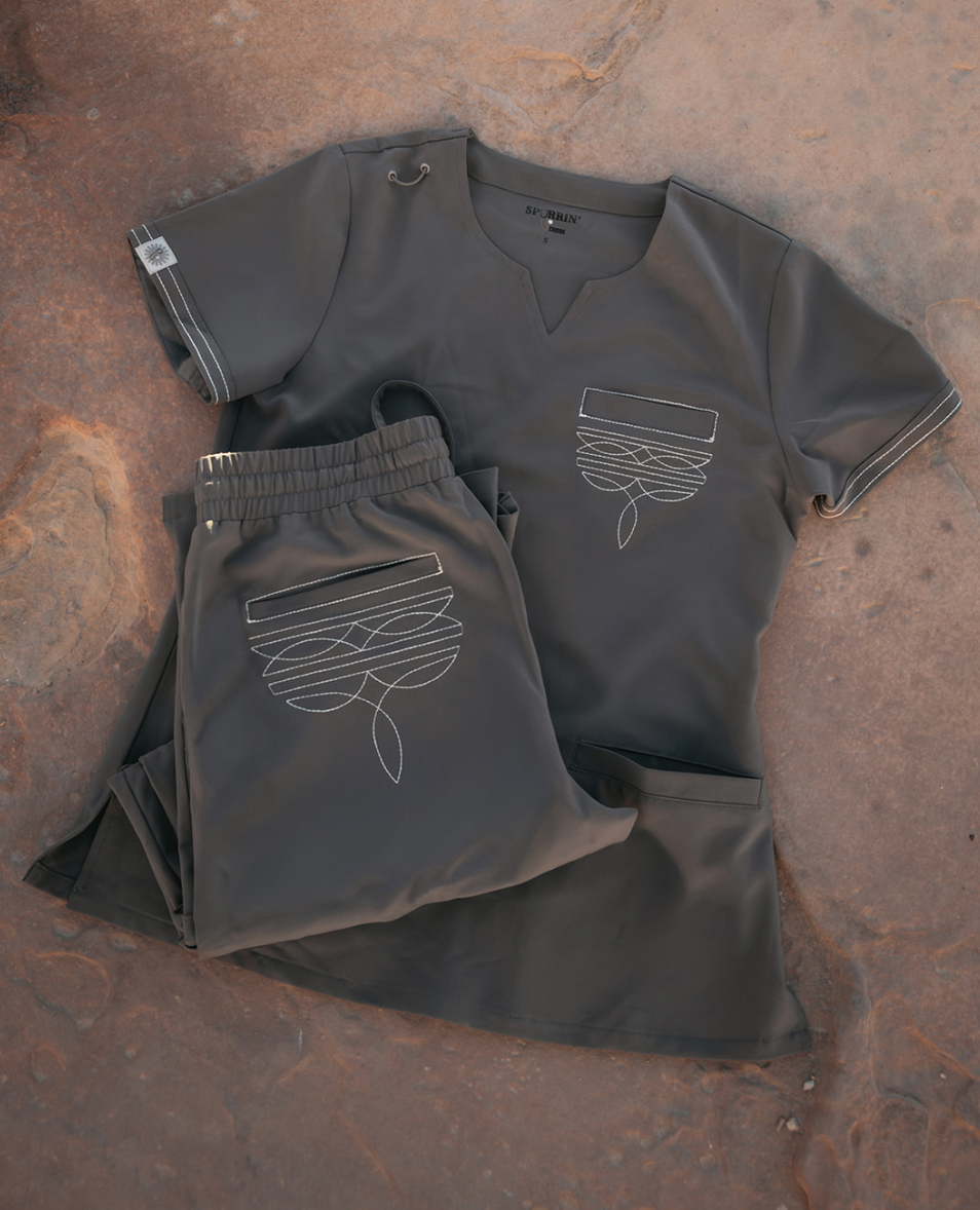 Grey Boot-Stitch Top – Spurrin’ Scrubs
